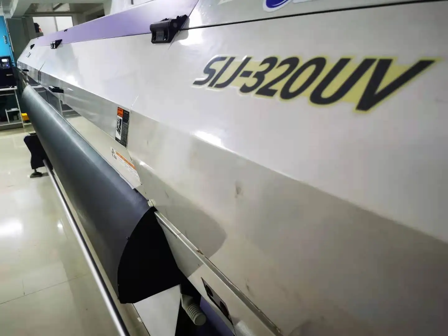 Demo MIMAKI SIJ 320UV широкоформатный Светодиодный УФ струйный принтер это ...