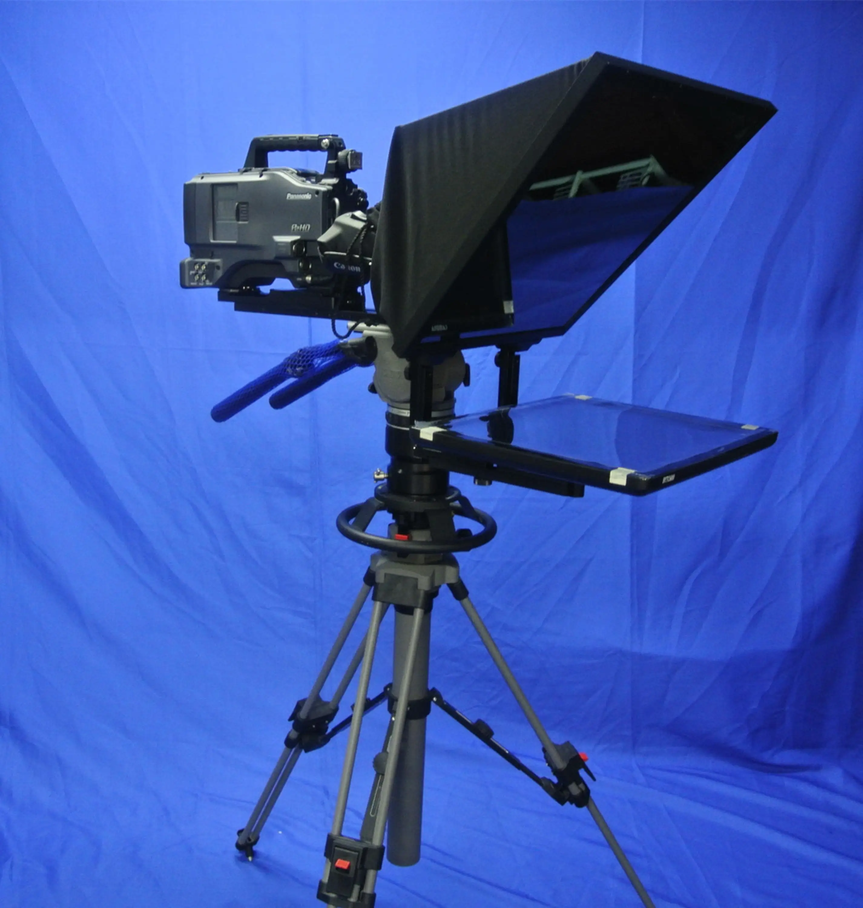Premium 17 and 19 inch speech and broadcast studio teleprompters ...